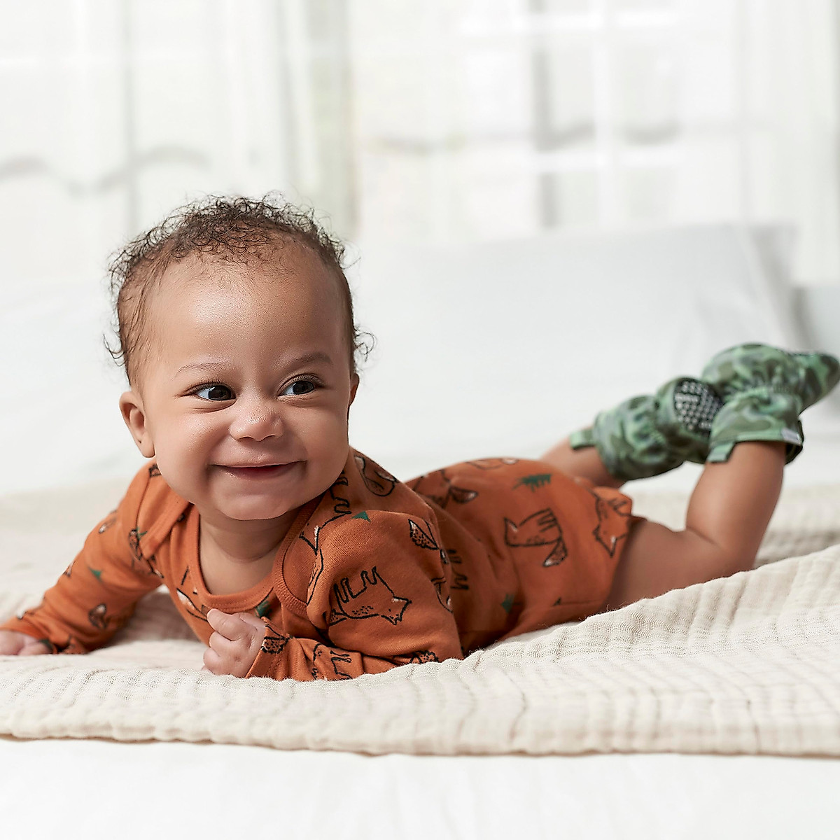 Gerber Baby Boys' 6-Pack Long-Sleeve Onesies Bodysuit, Green Fox