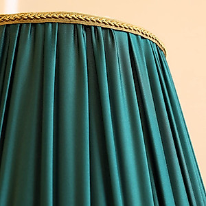 GaRcan Victorian Style Table Lamp, Traditional Handmade Fabric Lampshade Bedroom Bedside Lamp Resin Sculpture Lamp Body Desk Lamp for Living Room Study Reading Lamp