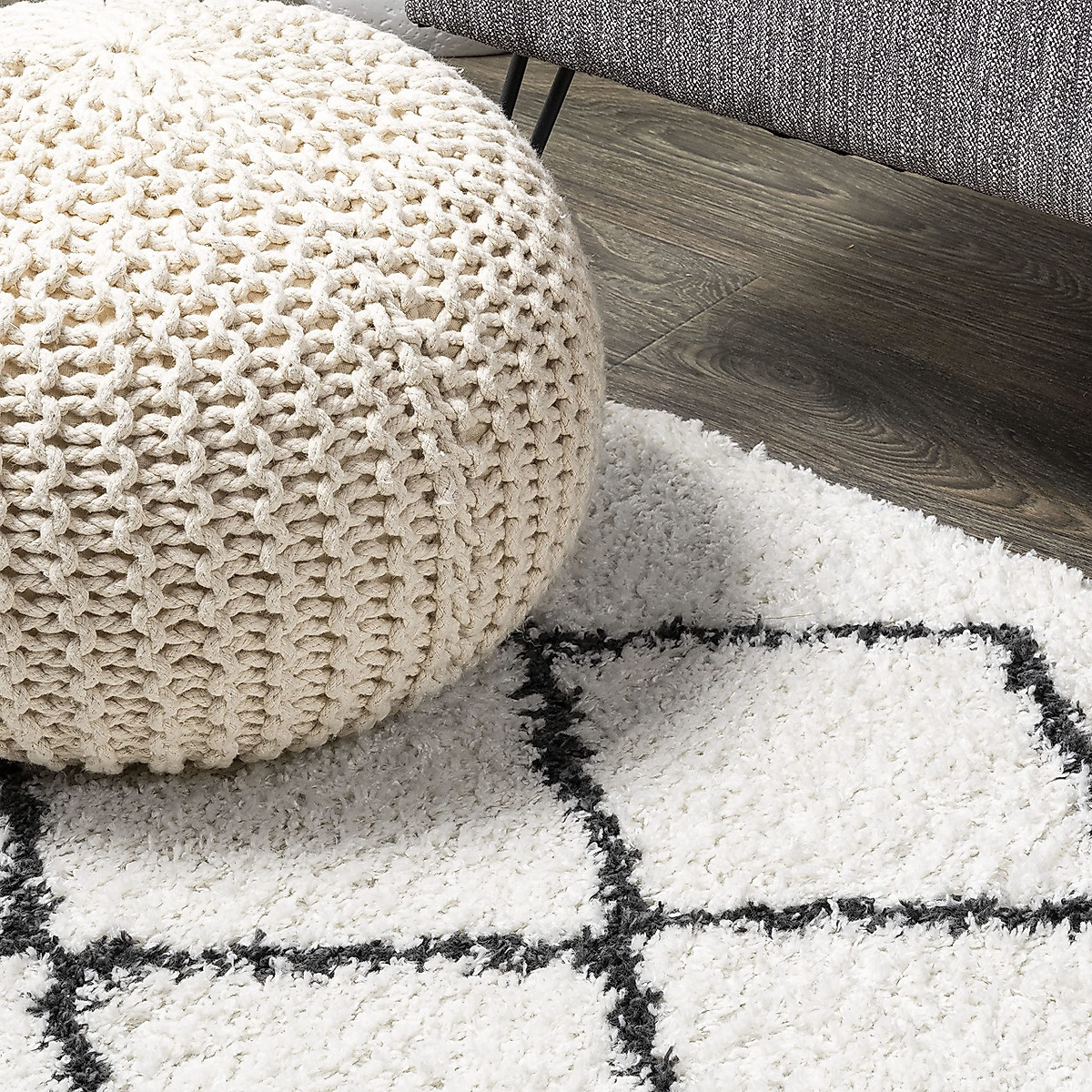 JONATHAN Y MOH410A-5 Cami Moroccan Style Diamond Shag Indoor Area-Rug Bohemian Contemporary Geometric Easy-Cleaning Bedroom Kitchen Living Room Non Shedding, 5 X 8, White/Black