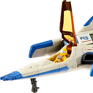 Mattel Disney and Pixar Lightyear Hyperspeed Series, Buzz Lightyear Mini Action Figure & XL-12 Spaceship, 6.2-inch Spaceship