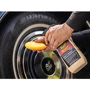 Meguiar's M4016 Mirror Glaze Vinyl & Rubber Cleaner/Conditioner, Restores Life and Color - 16 Oz Spray Bottle