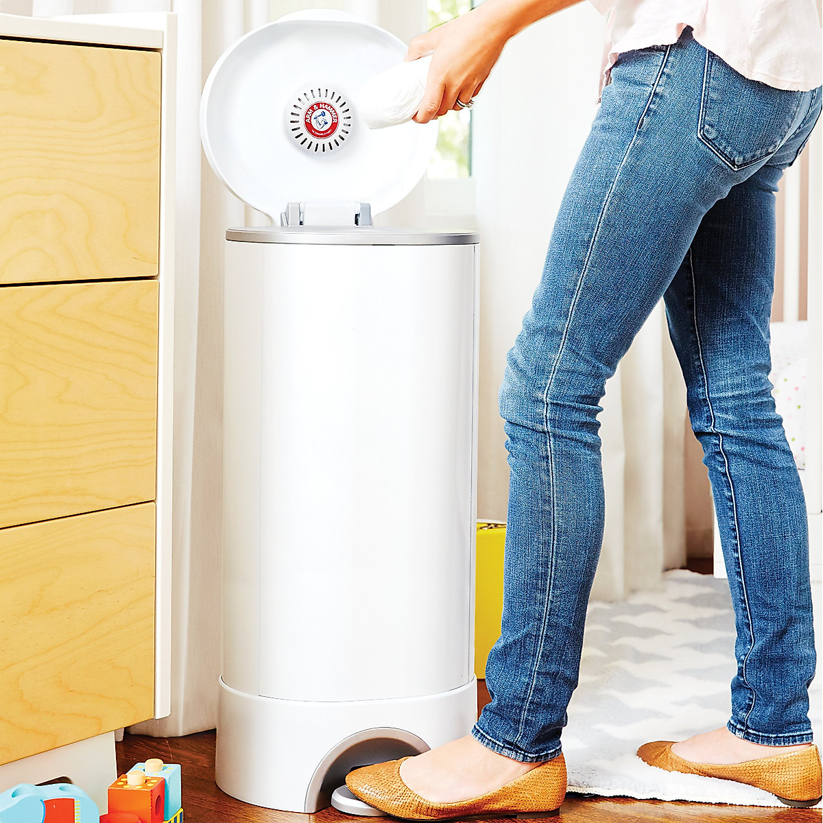 Munchkin® Arm & Hammer Diaper Pail Refill Rings, 544 Count, 2pk (272 Count Each) and 3pk Puck Baking Soda Cartridge