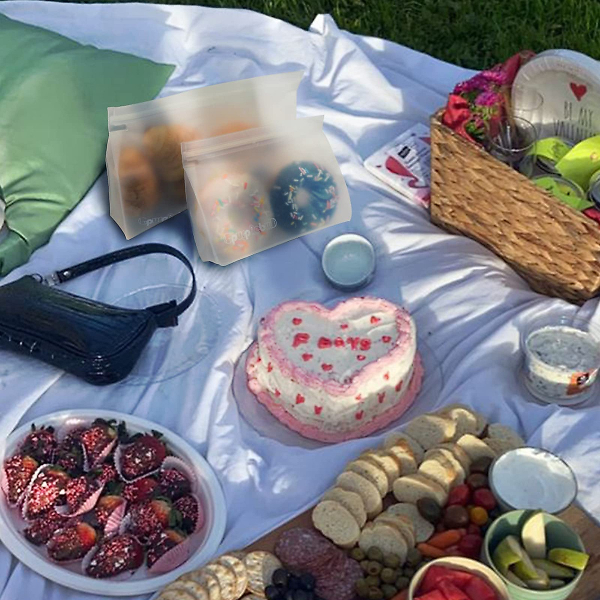 Reusable Freezer Bags, 3 Pack PEVA Material Reusable Storage Bags, Leak proof Reusable Bags Silicone, Plastic Free for Fruit, Marinate Meat, Cereal, Sandwich, Snack, Travel Items