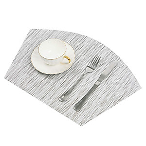 SHACOS Round Table Placemats Set of 5 Wedge Shaped Place Mat with Round Centerpiece Mat Heat Resistant Table Mats Washable (5, Gray White)