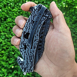 MADSMAUG Pocket Knife, Cool SKULL Pocket Folding Knife with Seatbelt cutter & Window Breaker, Great festival Christmas Gift EDC knife For Men Outdoor Survival Camping (Stone-wash)