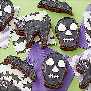 Wilton Halloween Metal Cookie Cutter Set, 18-Piece