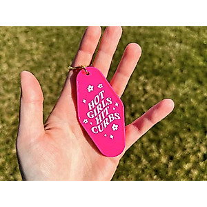 Lemua Motel Keychain Hot Girls Hit Curbs Key Chain Funny Key Ring for Her Car Accessories