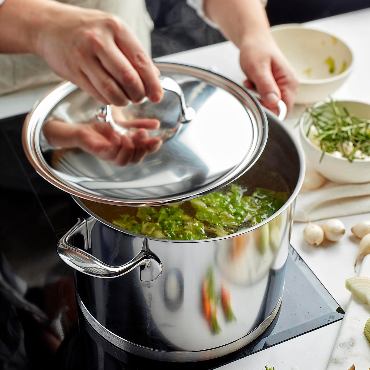 Demeyere Atlantis 7-Ply Stainless Steel Stock Pot, 8.5 quarts, Silver