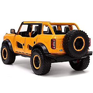 Jada Toys Just Trucks 1:24 2021 Ford Bronco Die-cast Car Orange with Tire Rack, Toys for Kids and Adults