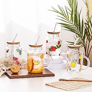 Sizikato Clear Glass Mug with Lid and Straw, 15 Oz Drinking Glass Juice Cup, Cute Pineapple Pattern