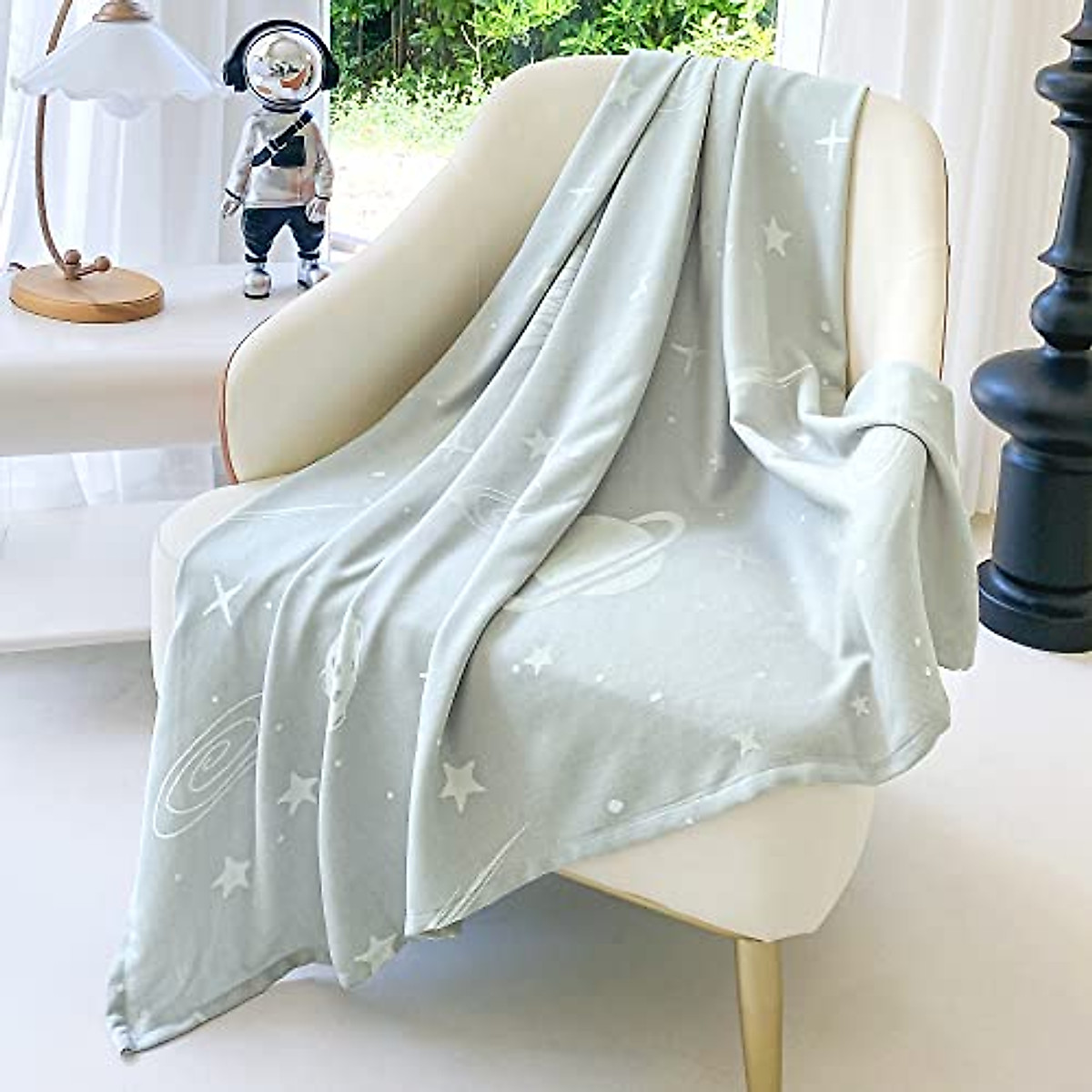 AmyHomie Cooling Blanket for Kids, Soft Comfy Summer Throw Blankets for Hot Sleepers, Kids Blanket for Children Ages 1-12 Cool Blanket for Boys Girls(50×60in,Grey Space)