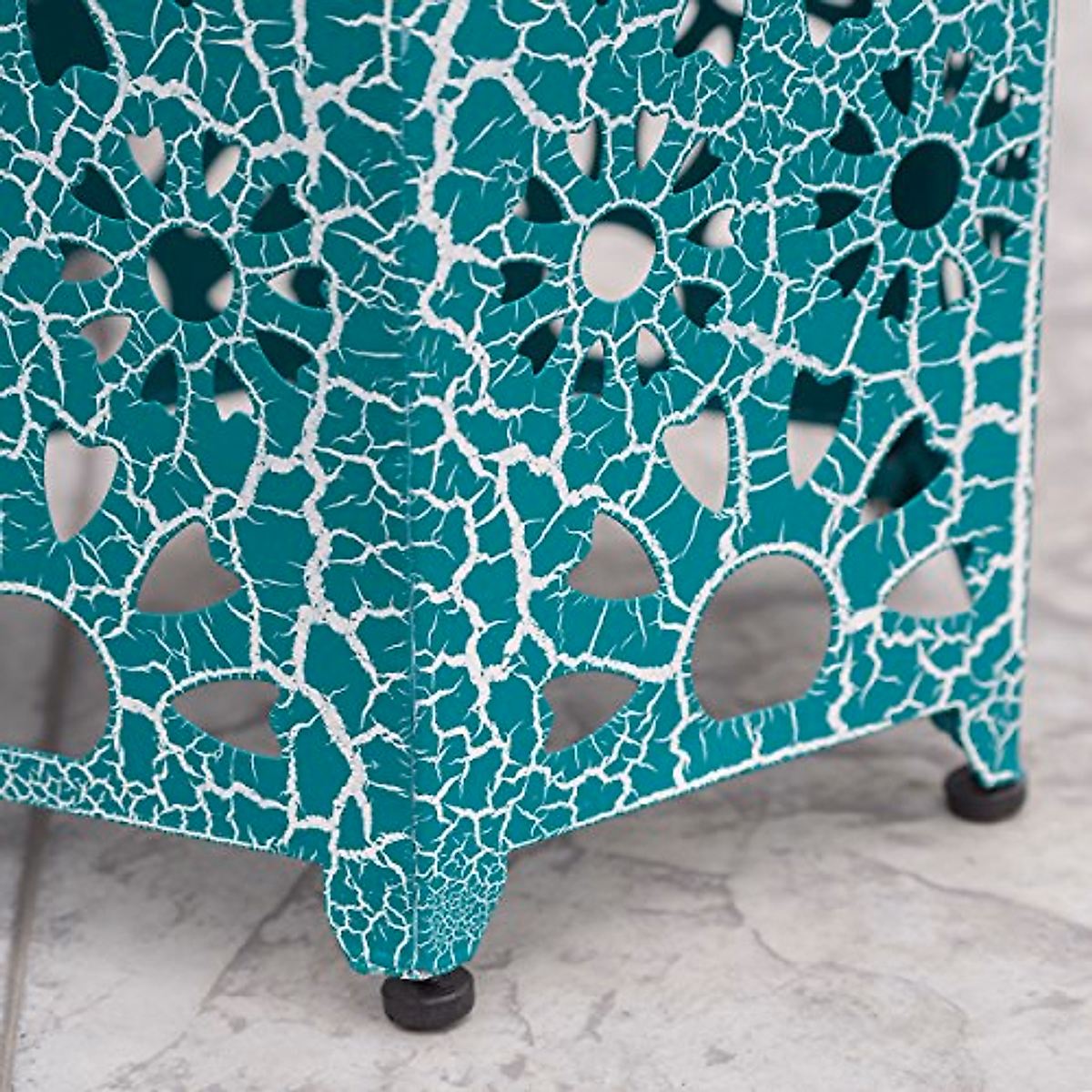 Elliot Outdoor 12 Inch Crackle Teal Sunburst Iron Side Table (Crackle Teal)