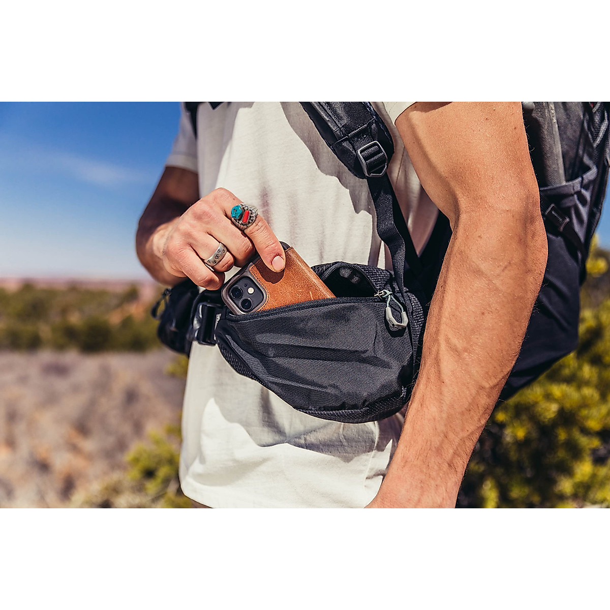 Gregory Mountain Products Baltoro 100 Pro Backpacking Backpack,Lava Black,Medium