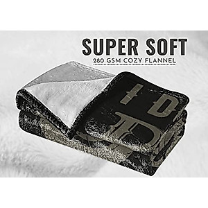 InnoBeta Motorcycle Gifts for Men, Throw Blanket for Motorbike Lover Biker Rider, Father's Day, Christmas, Birthday - I Don't Snore I Dream I'm A Motorcycle