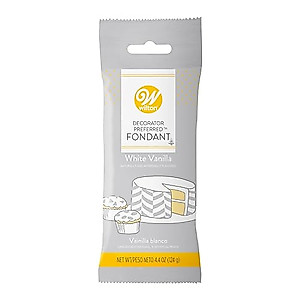 Wilton Decorator Preferred Yellow Fondant, 24 oz. Fondant Icing