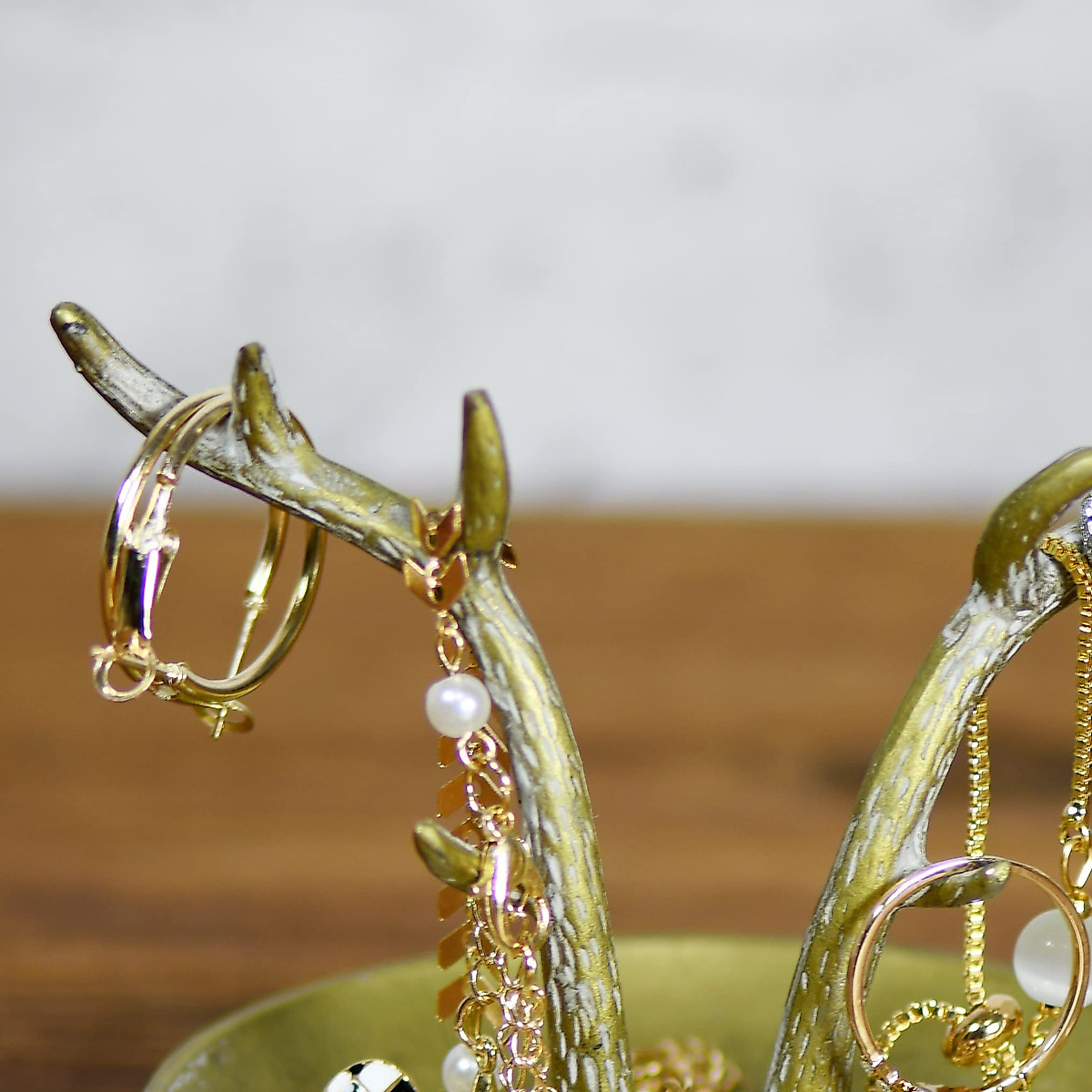 LuHeToz Antique Gold Metal Ring Holder with Antler,Vintage Trinket Dish, Gifts for Women,