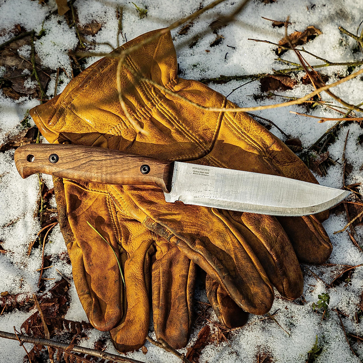 BPS Knives Adventurer - Bushcraft Knife - Fixed-Blade Carbon Steel Knife with Leather Sheath and Firestarter - Outdoor Full Tang Knives - Camping Knives - Survival Tactical Camp Knives