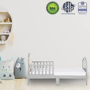 Dream On Me Zinnia Toddler Bed in Grey