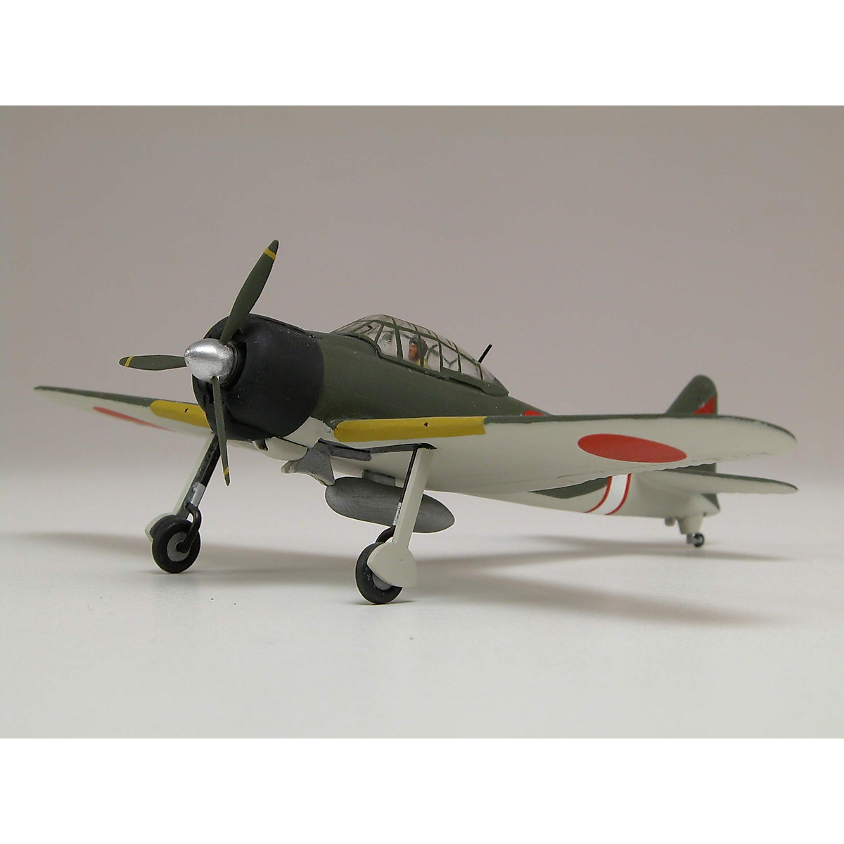 Airfix A01005 Mitsubishi Zero Model Building Kit, 1:72 Scale, Navy