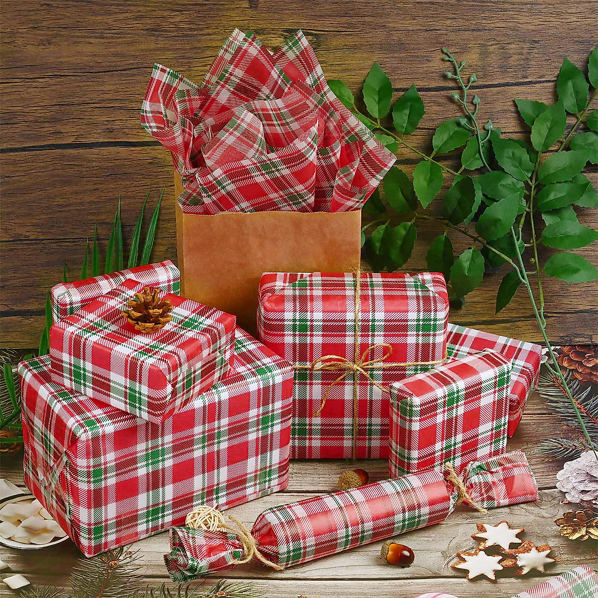 100 Sheets 20 * 14 Inches Christmas Buffalo Plaid Tissue Paper, Red Green White Tissue Paper for Gift Bags, Rustic Art Tissue Paper for Gift Wrapping for Xmas New Year Party DIY Craft