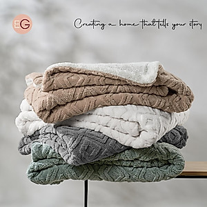 EVERGRACE Jacquard Boho Sherpa Fleece Throw Blanket for Couch, Super Soft Cozy Fuzzy Plush Blankets for Winter, Reversible Thick Warm Blanket for Bed, Sofa, Living Room, Sage Green, 50" x 60"