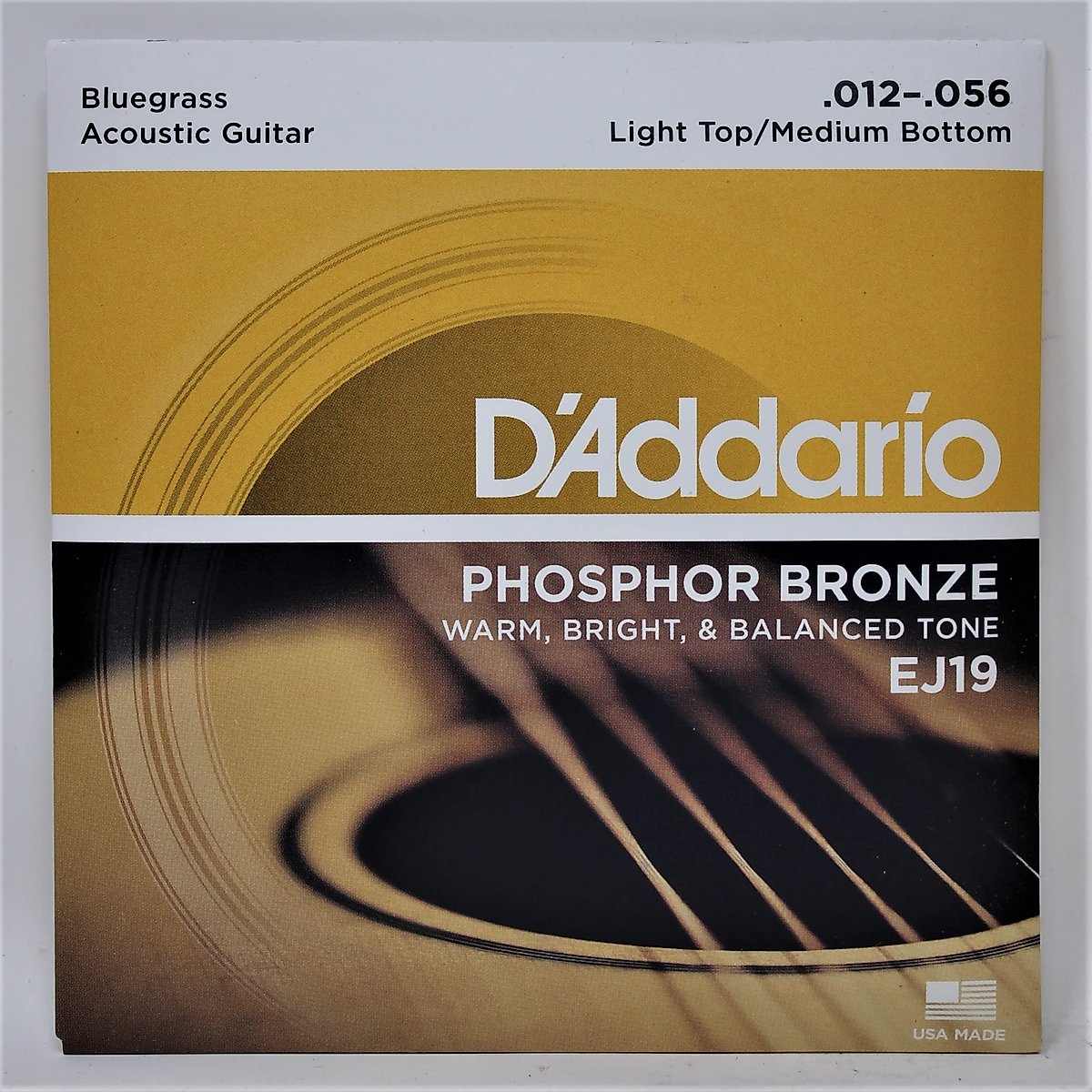 D'Addario EJ19(One Pack of 6 strings), Acous Guit Strings, Phos/Brnz Rnd Wnd, Bluegrass Light, Light Top/Med Bot, (.012-.056).