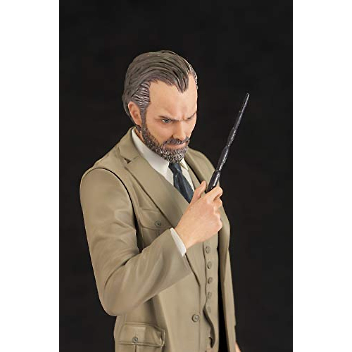 Kotobukiya Fantastic Beasts: The Crimes of Grindelwald: Albus Dumbledore Artfx+ Statue, Multicolor, Standard, Model: KTSV230