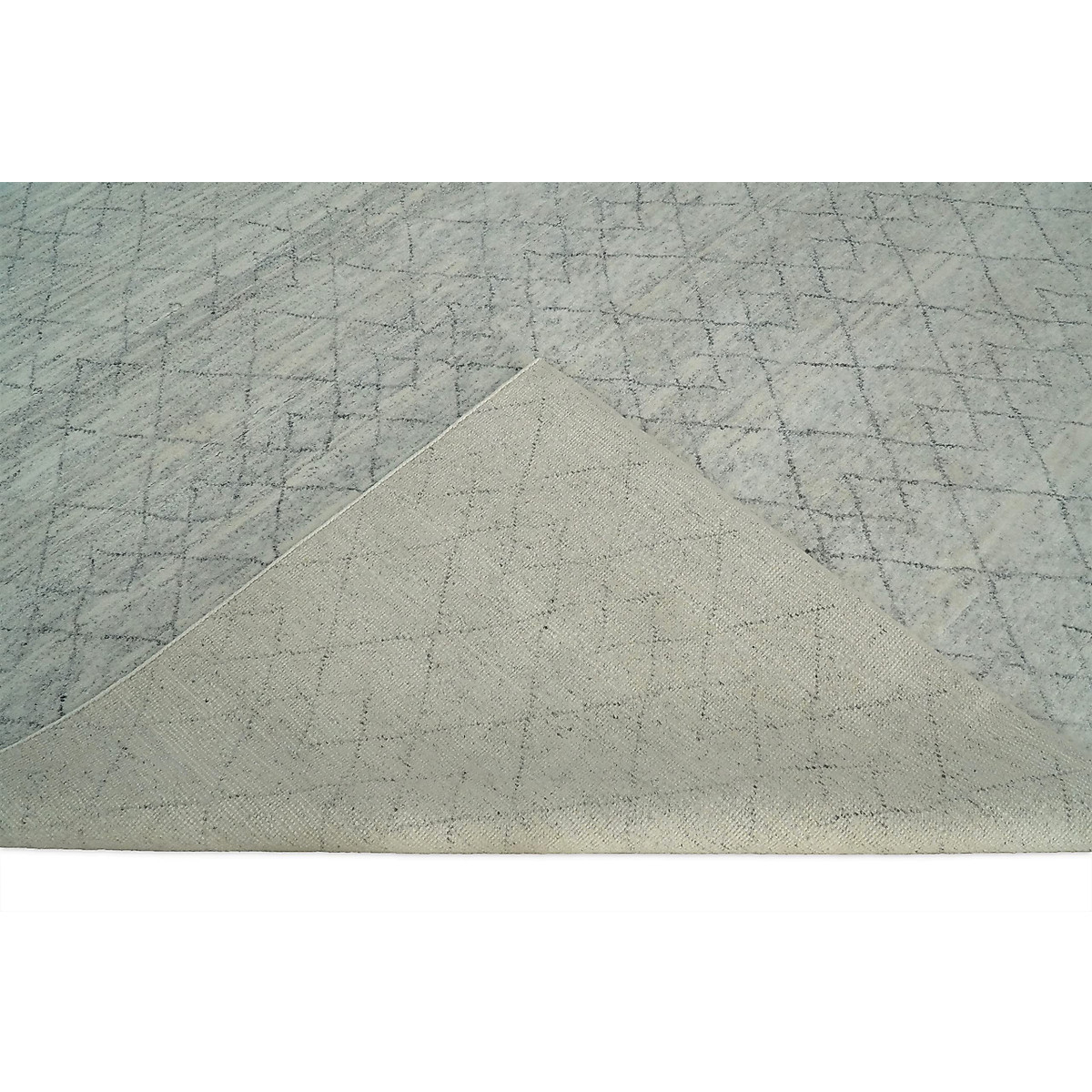 Artisan's Arc Hand Woven Silver and Gray 8x10 Trellis Moroccan Rug Made with Fine Wool | CP79810