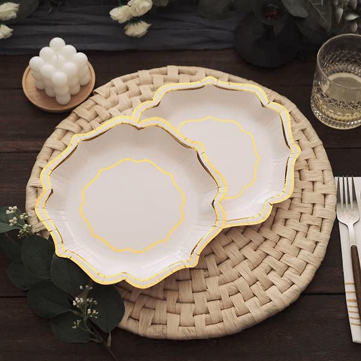 Tableclothsfactory 25 Pack | White/Gold 8" Scallop Rim Dessert Party Paper Plates, Disposable Appetizer Salad Plates - 300 GSM