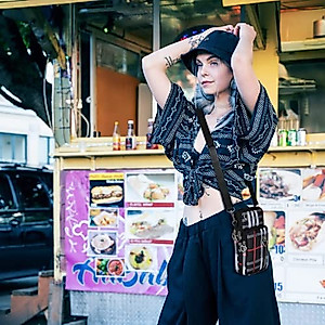 Small Crossbody Wallet Phone Bag, Nylon Cell Phone Purse, Travel Crossbody Bag Cell Phone Shoulder Bag Arm Bag Mini Wallet Purse, with Headphone Port (Black Plaid)