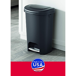 Rubbermaid Classic 13 Gallon Premium Step-On Trash Can with Lid and Stainless-Steel Pedal, Black Waste Bin for Kitchen