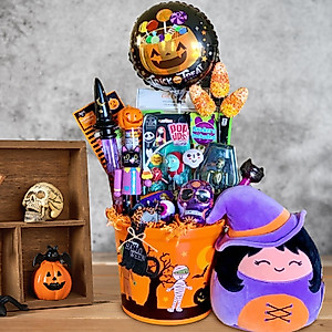 GREEN BEAN 0.5 LB Orange Crinkle Cut Paper Shred Filler for Gift Wrapping and Basket Filling, Shredded Paper for Gift Baskets, Crinkle Paper for Gift Box