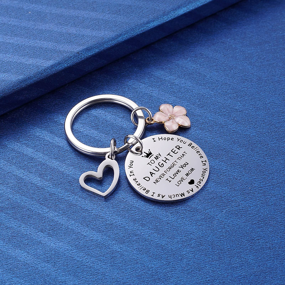 to My Daughter Keychain Gifts, Inspirational Graduation for Daughters from Mom, Sweet 16 18th 21st Birthday I Love You Keychain for Teen Girls