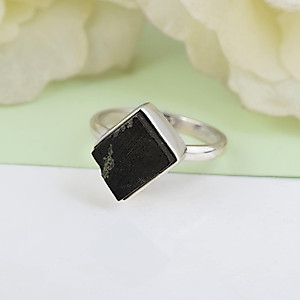 Sechi 925 Sterling Silver Raw Shungite Boho Statement Ring Jewelry for Women and Girls