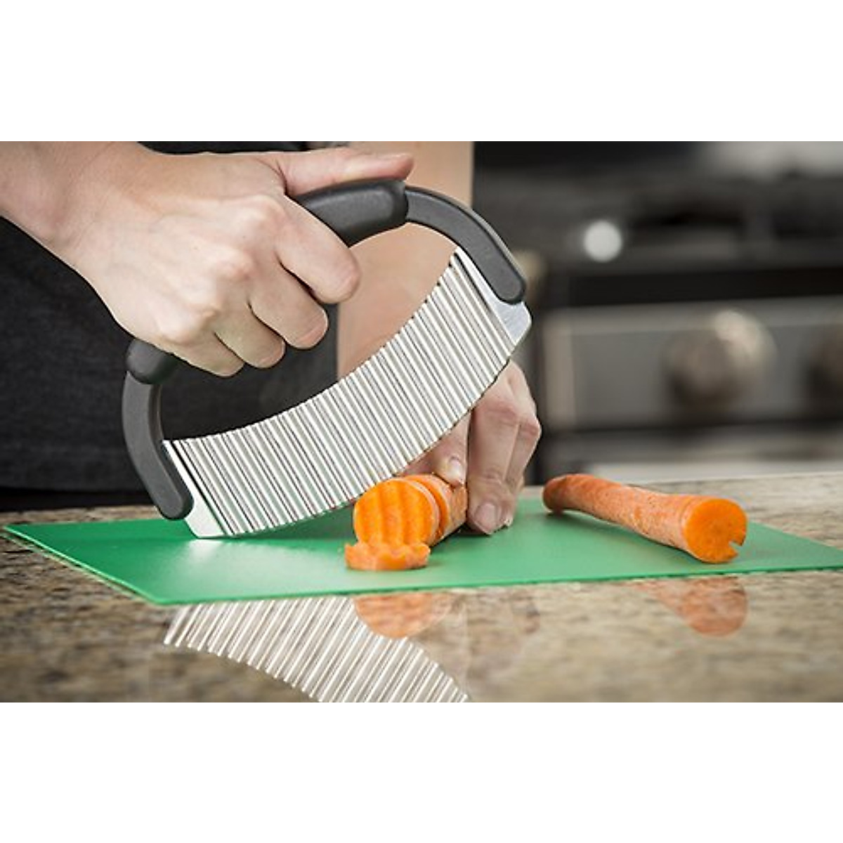 Tablecraft H6610 Crinkle Cutter Single Blade with Plastic Handle, Small, Black