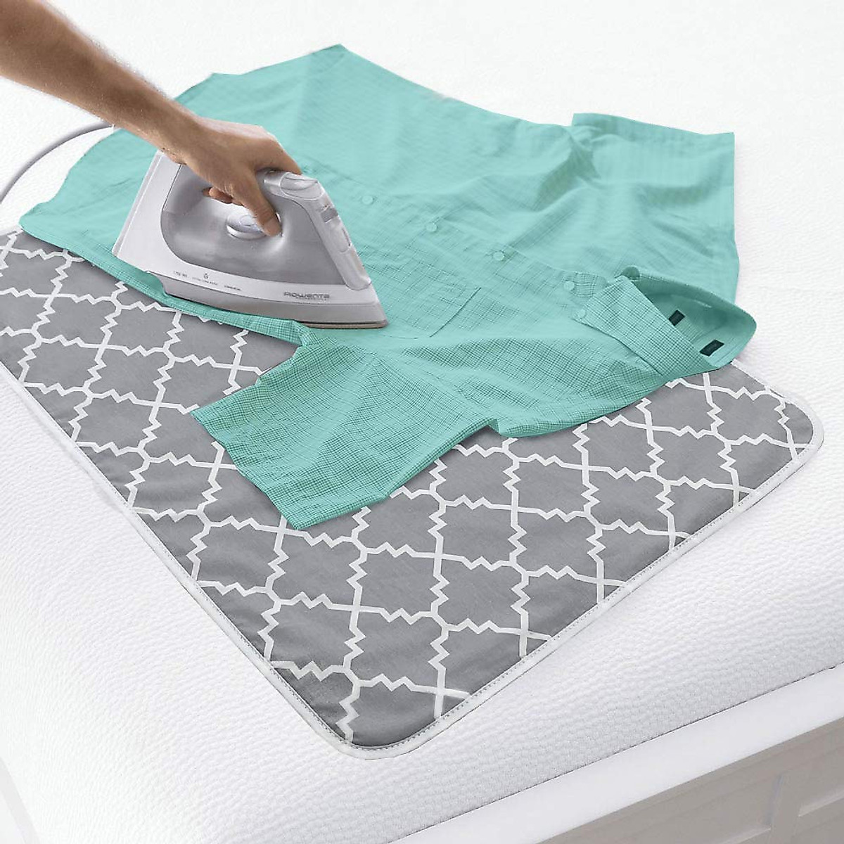 Neccom Ironing Mat with Silicone Pad Heat Resistant Ironing Blanket, Thick Portable Travel Ironing Pad for Table Top, Washer and Dryer, Cotton Ironing Padding Pack in Drawstring Bag 28"x21.6"