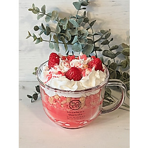 Tamese's Creations Strawberry Shortcake Candle| Creamy Whipped Topping | Juicy Strawberries |Cake Crumble|13 oz/ 369g | Made in USA