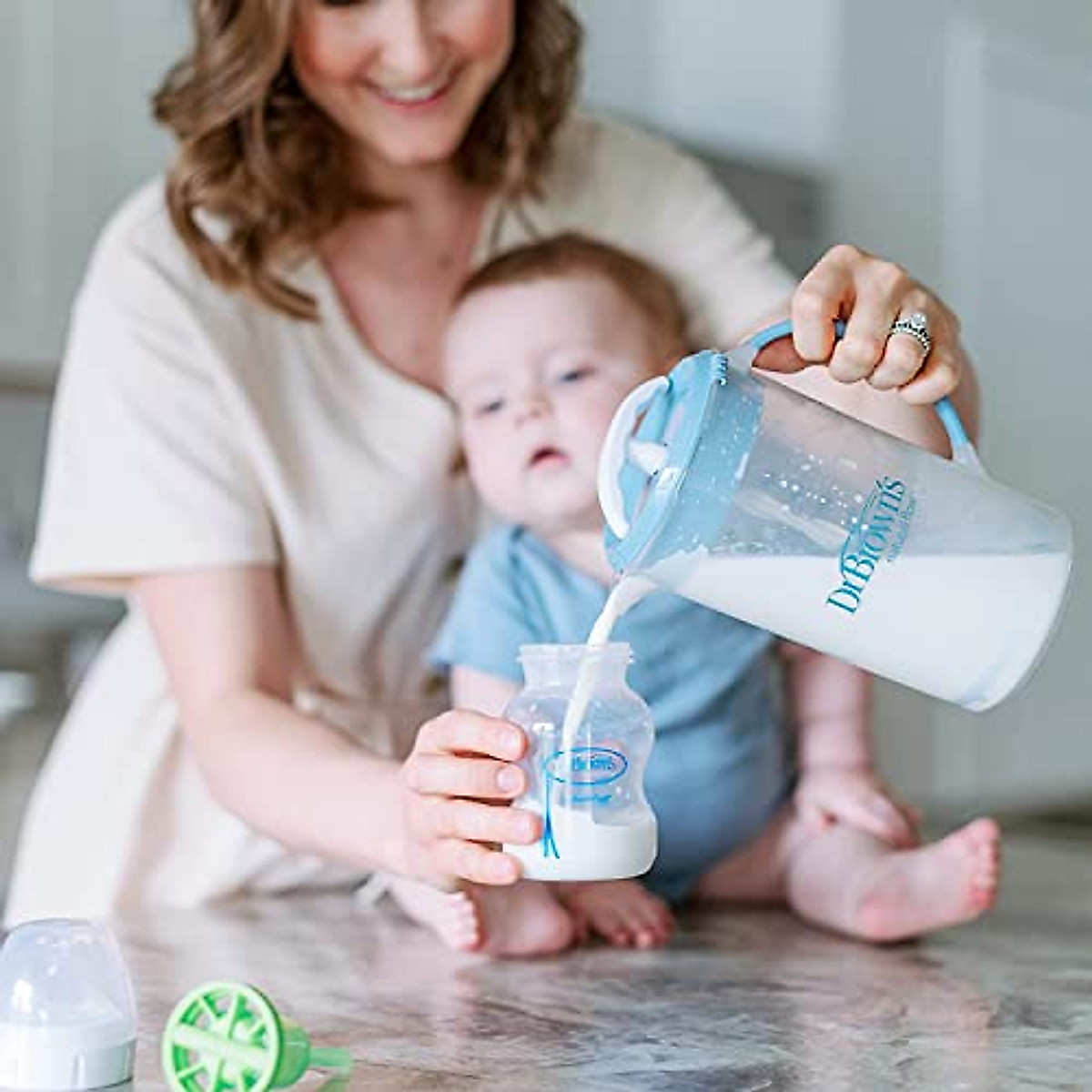 Dr. Brown's Baby Formula Mixing Pitcher 32oz, Blue with Anti-Colic Options+ Wide-Neck Baby Bottles, 4 Pack, 9 oz