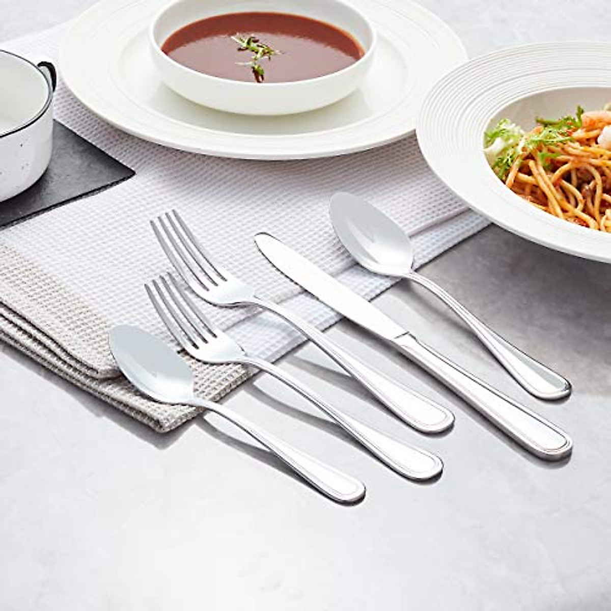 Amazon Basics 20-Piece Stainless Steel Crown Flatware Set, Service for 4, Silver