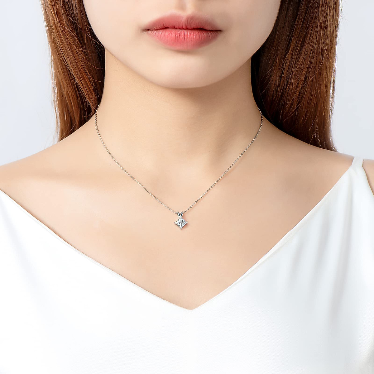 WOAINI Moissanite Pendant Necklace Sterling Silver for Women D Color VVS1 Clarity Brilliant Diamond Dainty Solitaire Pendant Necklace for Women Gifts for Her Mom Girls 18in