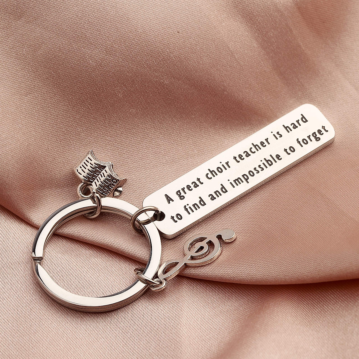 SEIRAA Music Teacher Gift A Truly Great Choir Teacher is Hard to Find Keychain Thank You Gift for Choir(Choir Teacher Keychain)