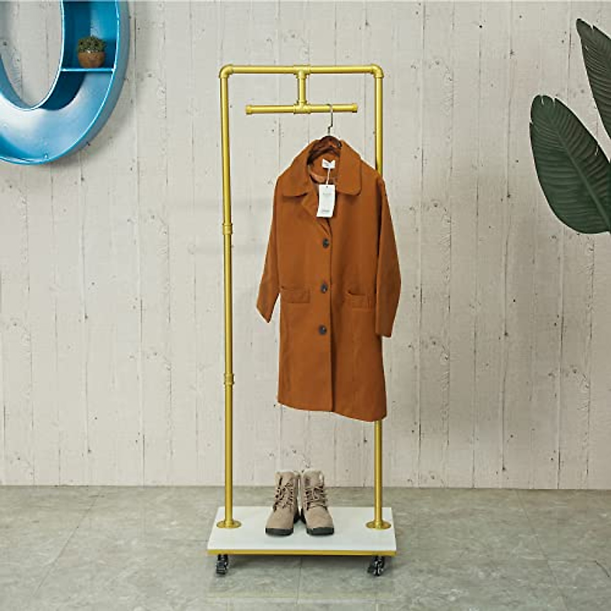 MDEPYCO Clothing Store Rolling Garment Rack with Wheel,Industrial Pipe Clothing Storage Display Rack,Floor-Standing Hanging Rods Hangers Clothes Shelves (Gold)