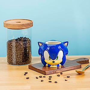 Zak Designs Sonic the Hedgehog Sculpted Ceramic Coffee Mug for Hot Drinks, Collectible Keepsake with Unique 3D Character (15 oz, Sonic)