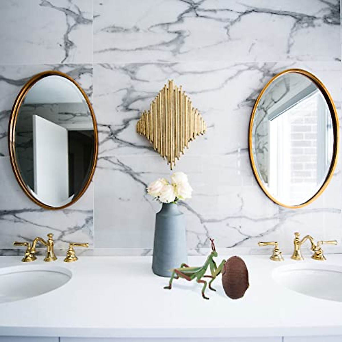 Fake Mantis Insect Figure Model: Plastic Praying Mantis Figurines Model Kit Insect Animal Prank Gifts for Table Decor Garden Animal Props 2Pcs