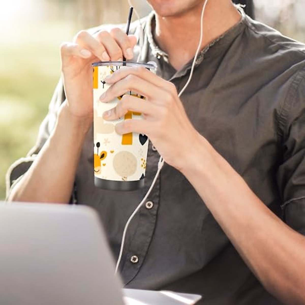 QWEUIOP 20oz Insulated Travel Coffee Mug Cartoon Giraffe And Tree Stainless Steel Tumbler with Lid Double Wall Vacuum Coffee Cup For Hot and Cold Drinks14167