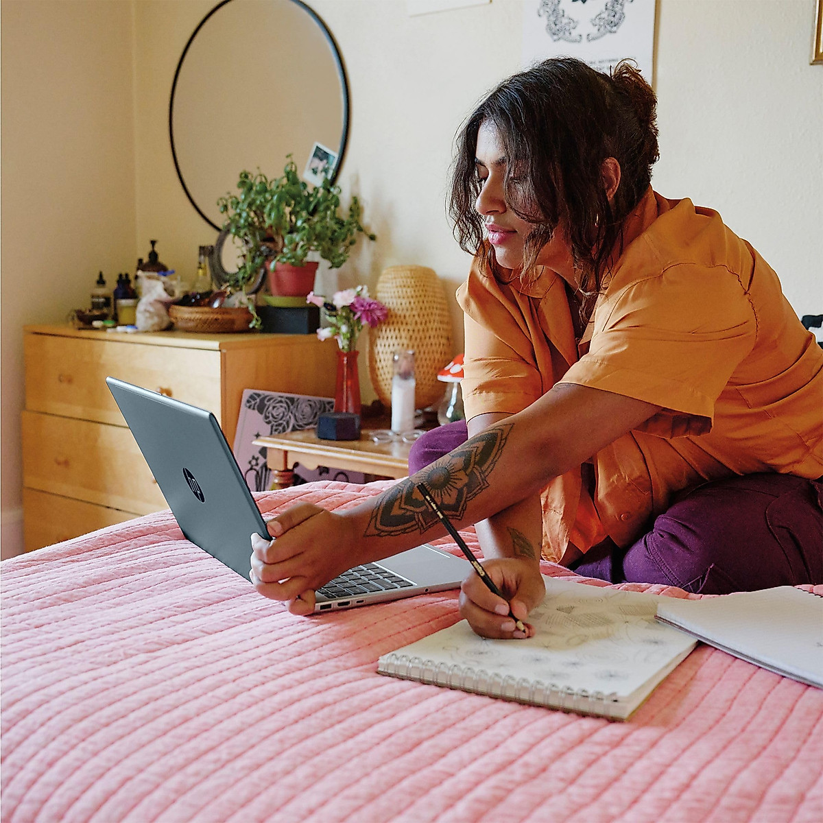 HP ProBook 440 G6 Slim Notebook PC 14" HD Display Laptop, Intel Core i3-8145U, 4GB RAM, 500GB HDD, HDMI, webcam, Win10 64 Bit Multi-Language Support (Renewed)