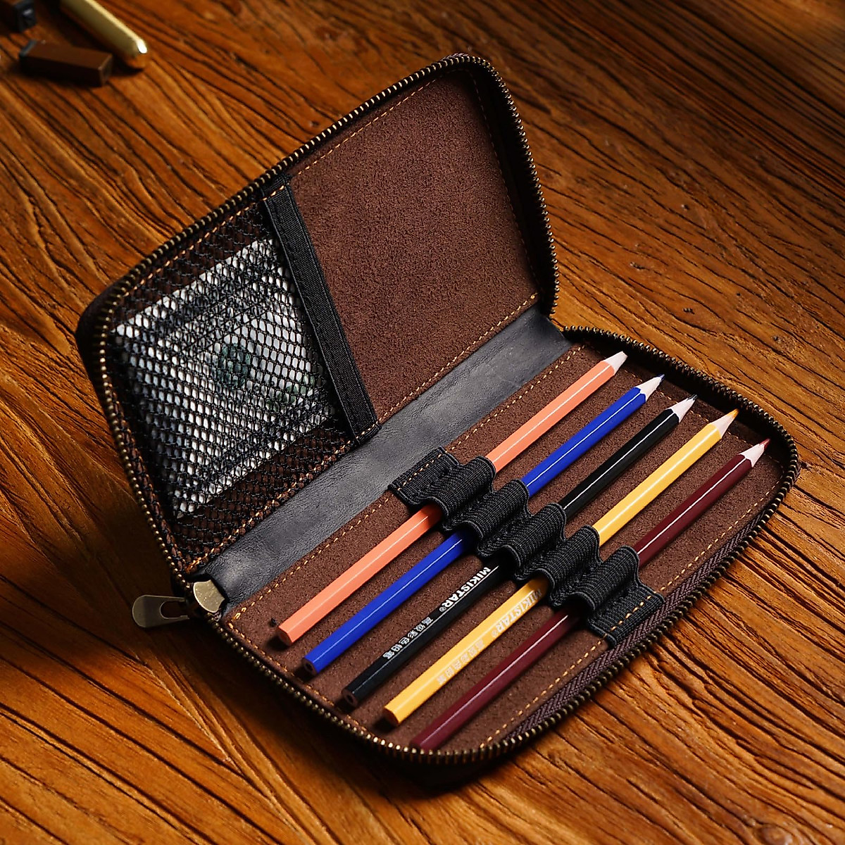 MIVLXLX Leather Pencil Case Organizer with Zipper, Portable Pen Case Storage for Drawing Pencils and Markers (coffee)