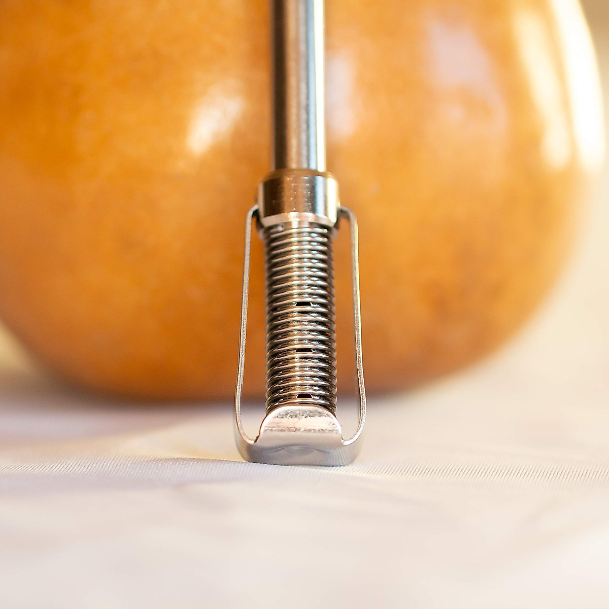 Circle of Drink - Handcrafted Natural Yerba Mate Gourd (Calabash Mate Cup) with Alpaca Steel Brim - with Stainless Steel Bombilla (Mate Tea Straw)