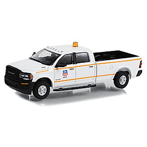 Greenlight 30387 2022 Ram 2500 - Union Pacific Railroad Maintenance Truck (Hobby Exclusive) 1:64 Scale