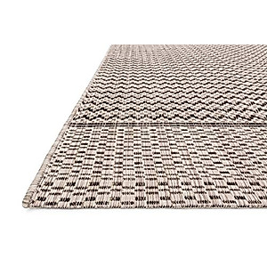 Loloi Isle Collection Indoor/Outdoor Area Rug, 5 ft 3 in x 7 ft 7 in, Grayblack